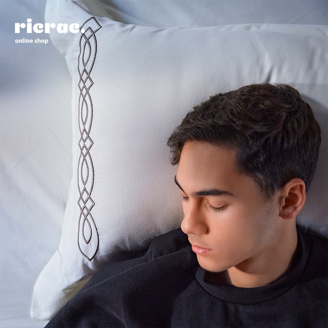 Rili- Loop Embroidered Parcale Fitted Sheet Set- 100% Cotton